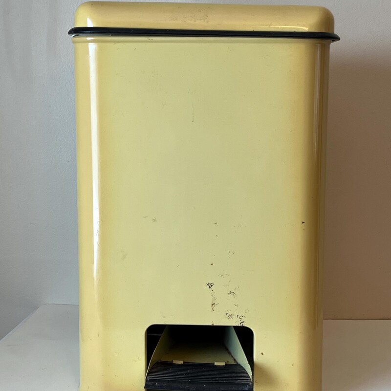 Vintage Trash Can - Etsy