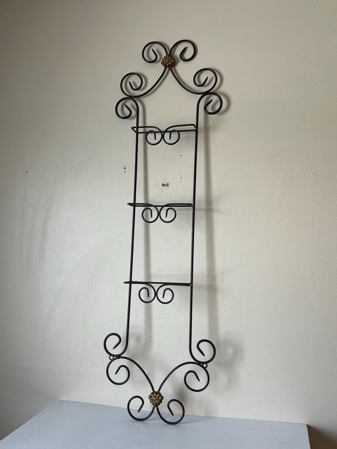 Twisted Wrought Iron Plate Rack, Black Wall Mount, 3 Plate Rack ...