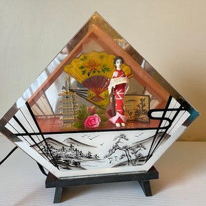 Retro Geisha Girl Shadow Box Plastic Diorama Lamp, Accent Lamp TV Lamp ...