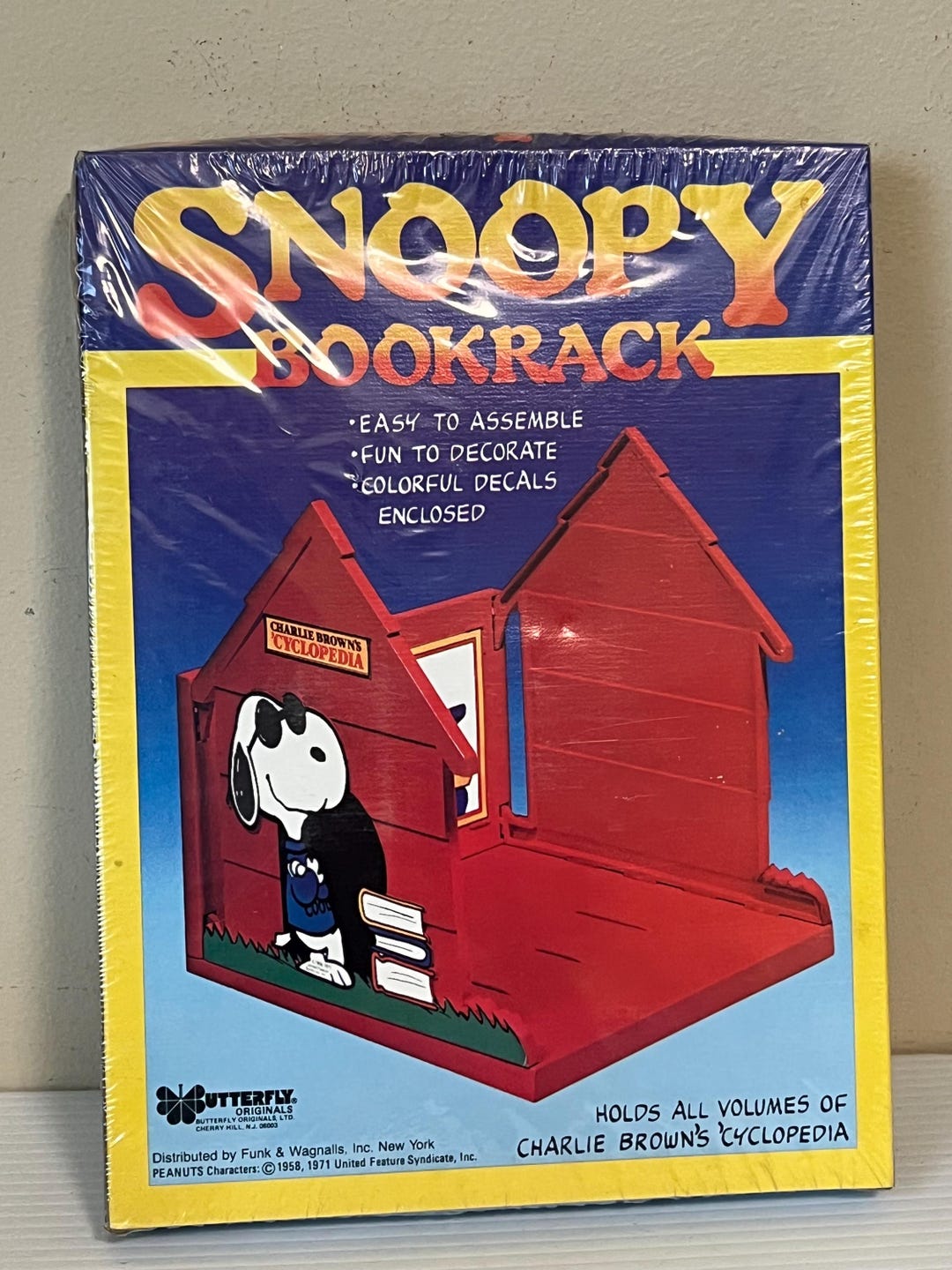 New in Package Peanuts Snoopy Bookrack, Vintage Charlie Brown, Retro ...