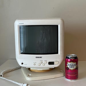 Sony Trinitron KV-9PT50, 9" Color Gaming TV, Retro TV, Classic Gaming ...