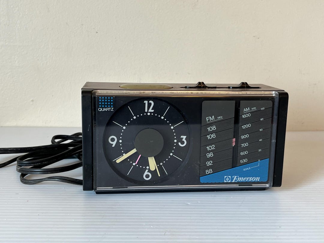 Retro 1980s Clock Radio, Mechanical Hands Clock, Vintage Alarm With ...