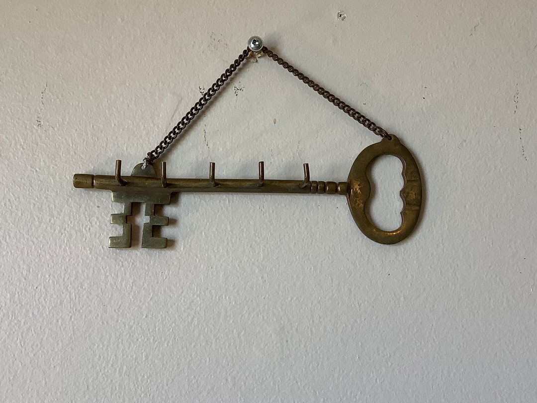 Vintage Brass Skeleton Key Wall Hook Holder, Cottagecore Decor - Etsy