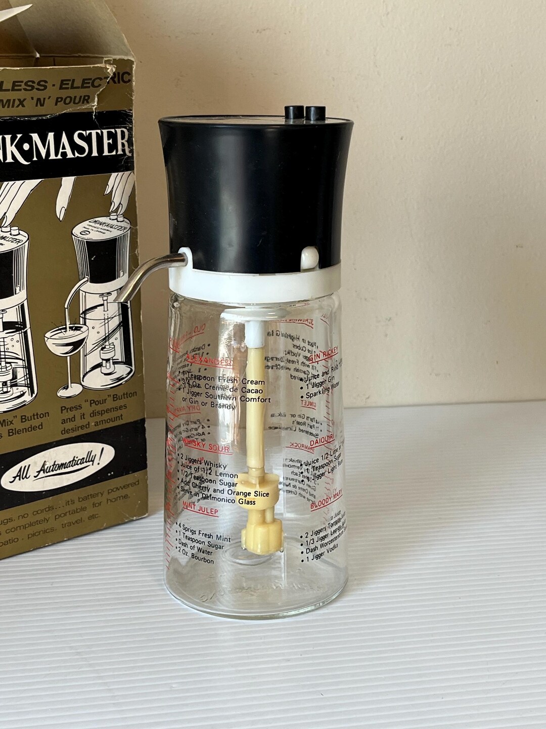 Vintage Drink Master Cordless Mixer, Automatic Pourer, Portable Drink ...