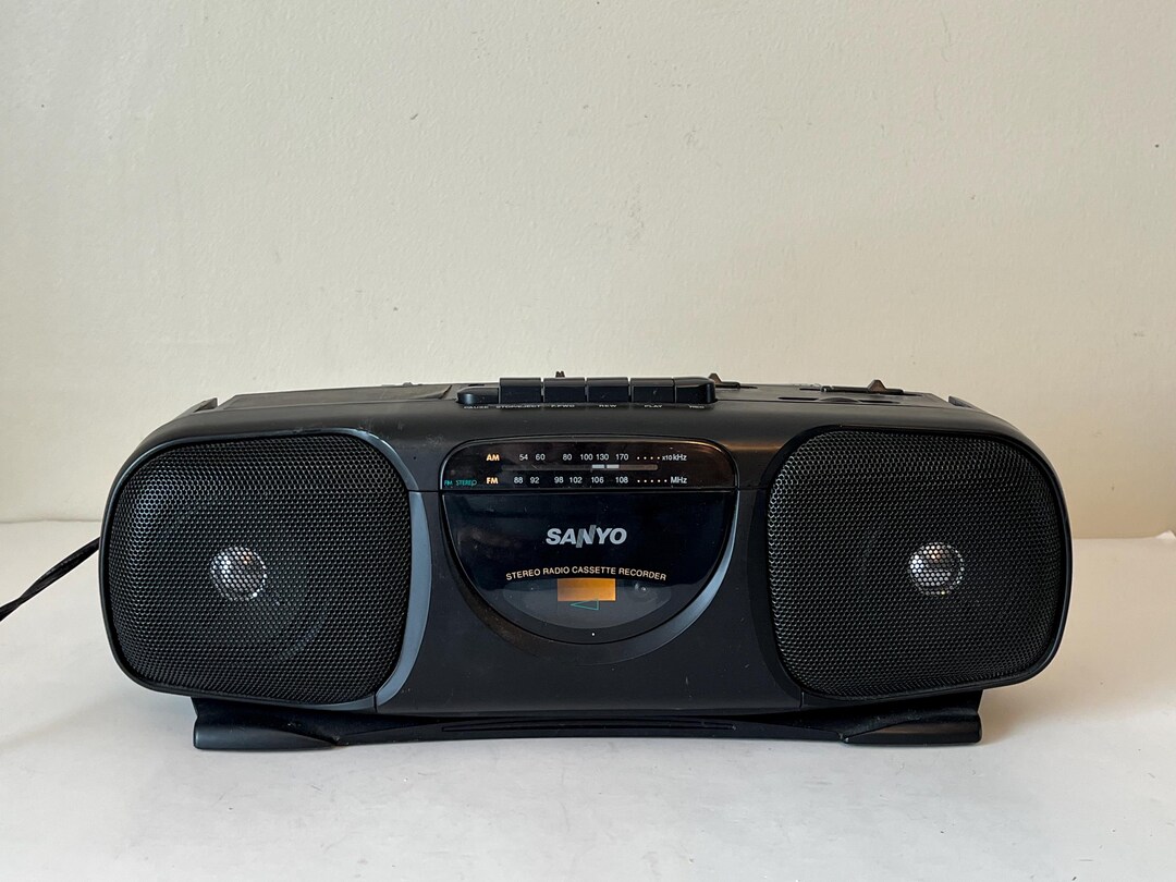 Vintage Sanyo AM/FM Stereo Radio, Cassette Player, Retro Audio Device ...