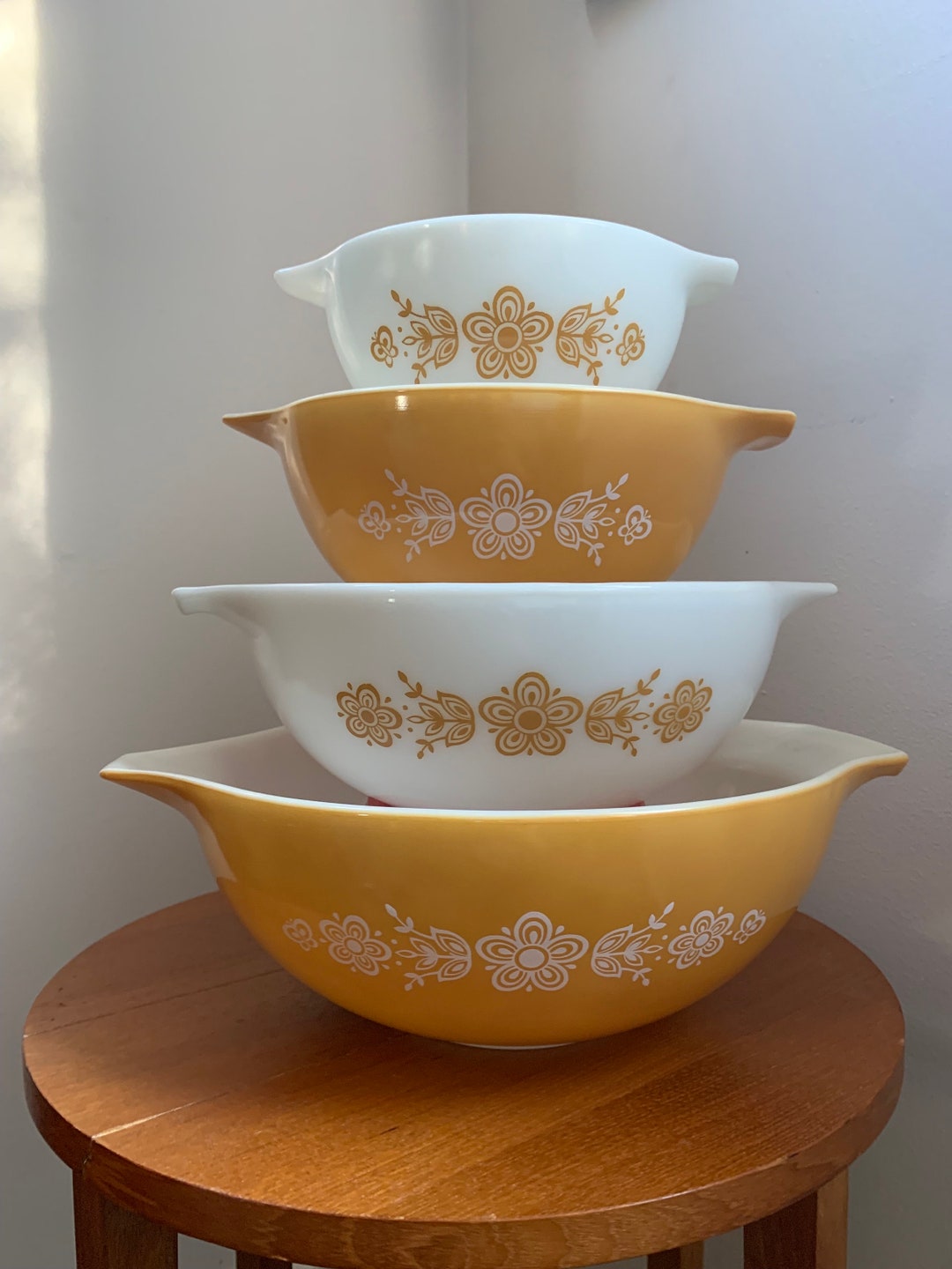 Pyrex Gold Butterfly 4-pc Cinderella Mixing Bowl Set - Pyrex Mixing ...