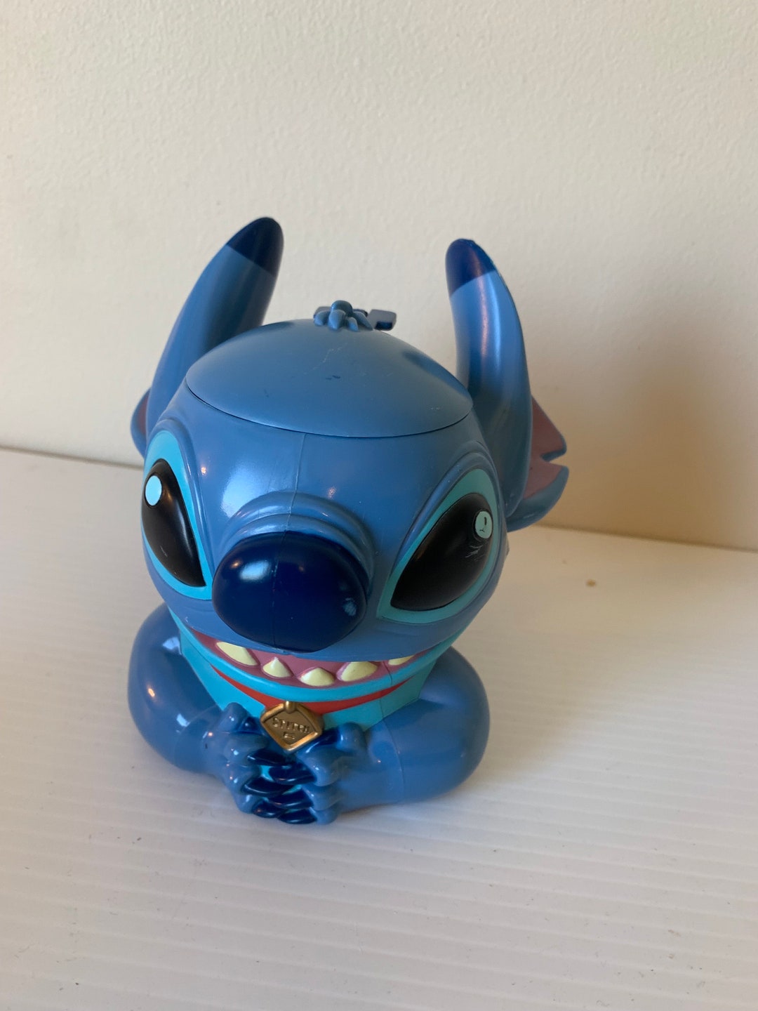 Disney on Ice Lilo and Stitch Plastic Mug / Cup / Beaker Hinged Lid ...