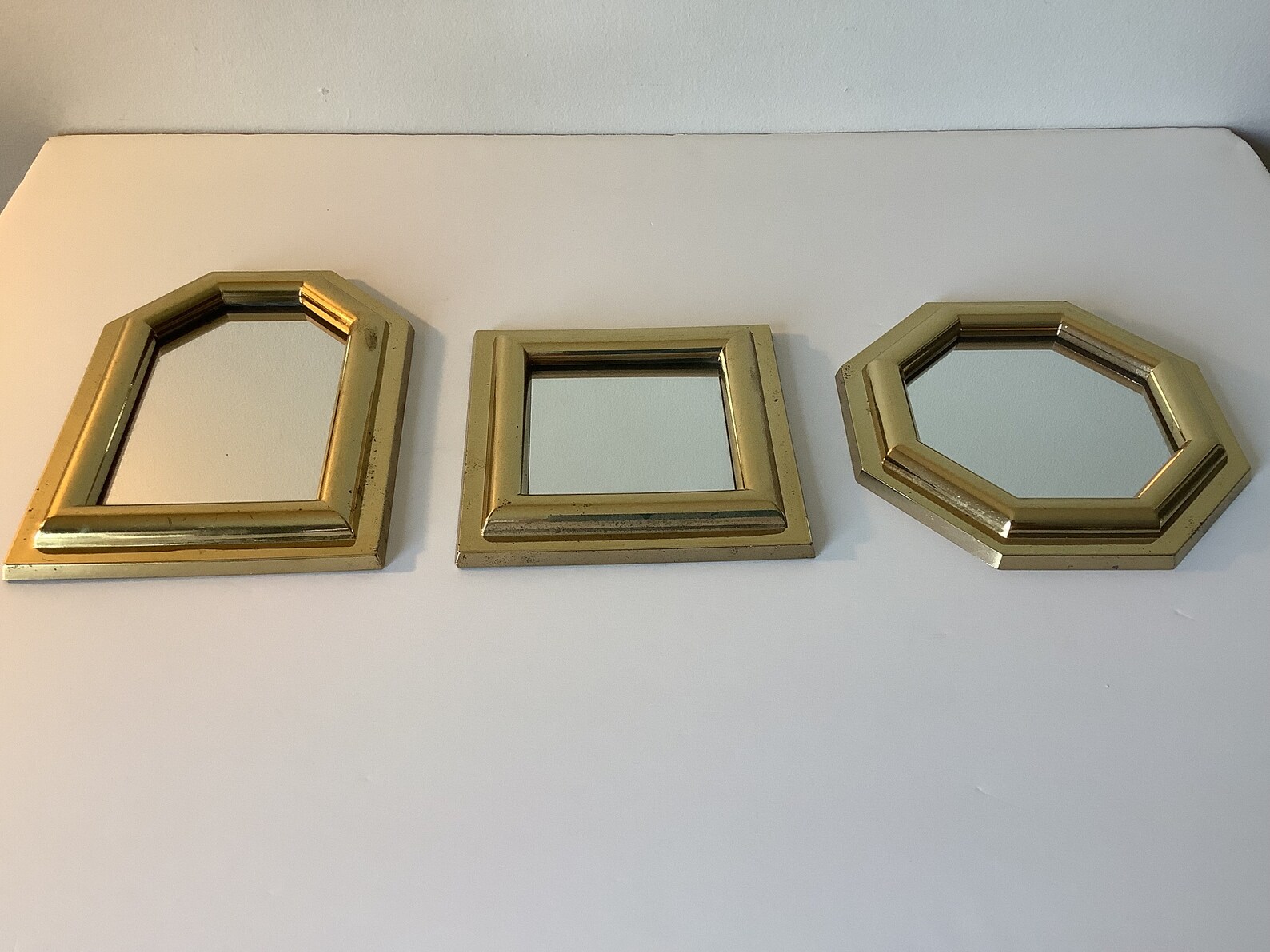 Elevate Your Space With a Vintage Gold Wall Hanging Mirror Trio ...