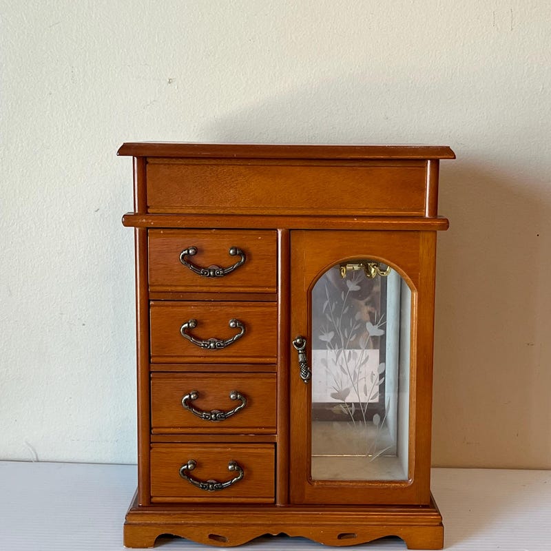 Vintage Display Box - Etsy