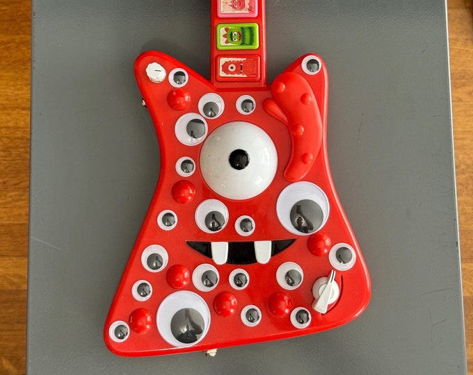 Circuit Bent Yo Gabba Gabba Toy Guitar - Etsy