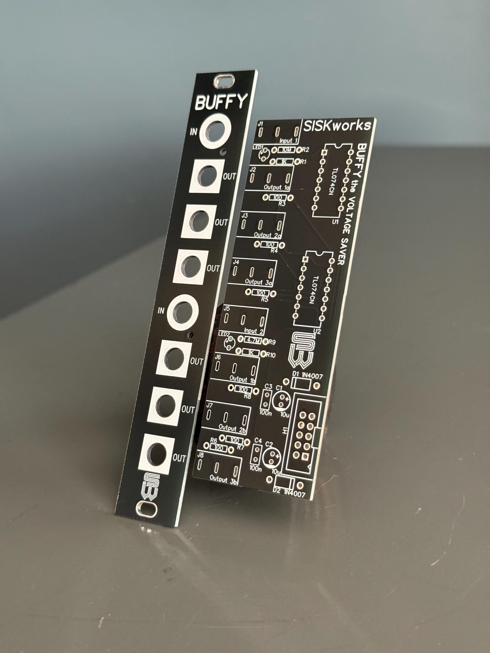 BUFFY - the Voltage Saver (PCB + Front Panel ONLY) - Buffered Multiple ...