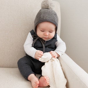 Baby Boy Bonnet, Gray Boy Hat, Handmade Bonnet With Wool Pom Pom - Etsy