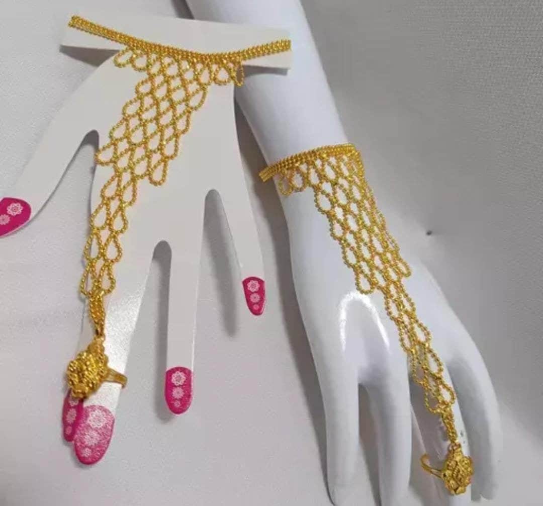 Trditional Golden Haathphool Pair Gold Hath Panja Bridal Bracelet Ring ...