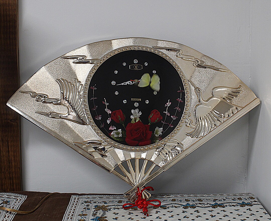 Vintage Gold Fan Clock 1970's Hand Fan Wall Clock Asian Gold Fan Wall ...