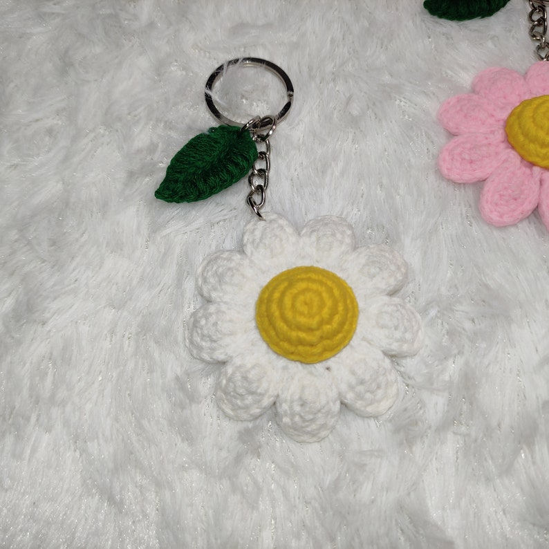 Crochet Pattern PDF: Daisy Keychain - Etsy UK