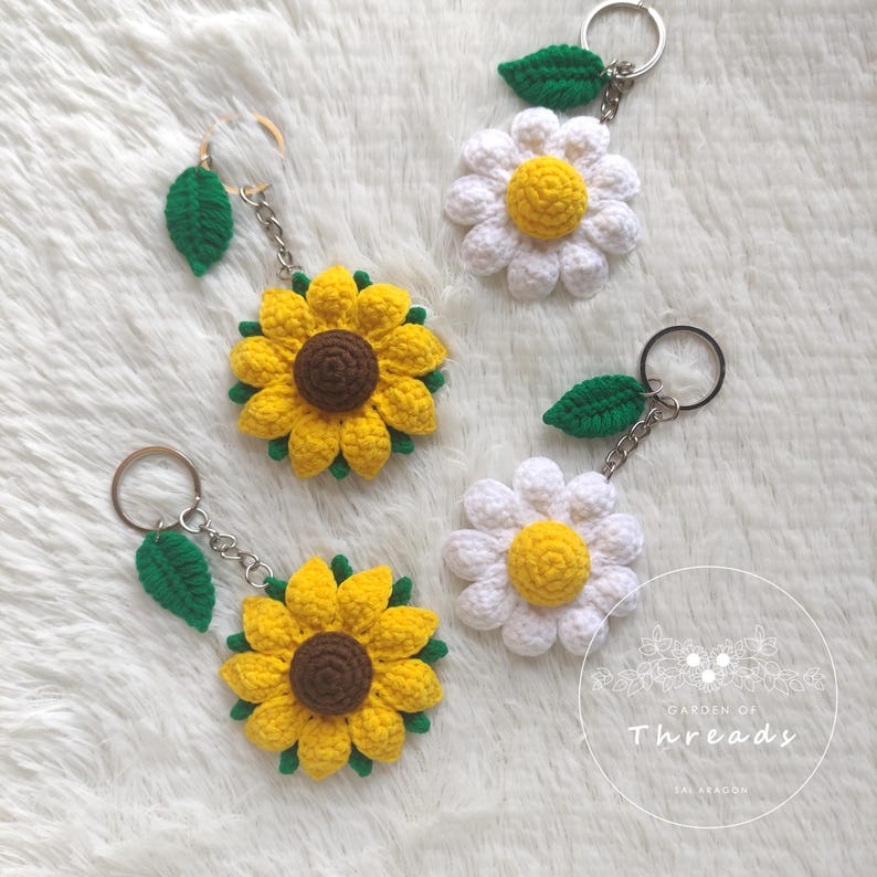 Bundle Crochet Pattern PDF: Flower Keychains - Etsy