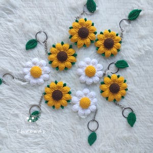 Bundle Crochet Pattern PDF: Flower Keychains - Etsy