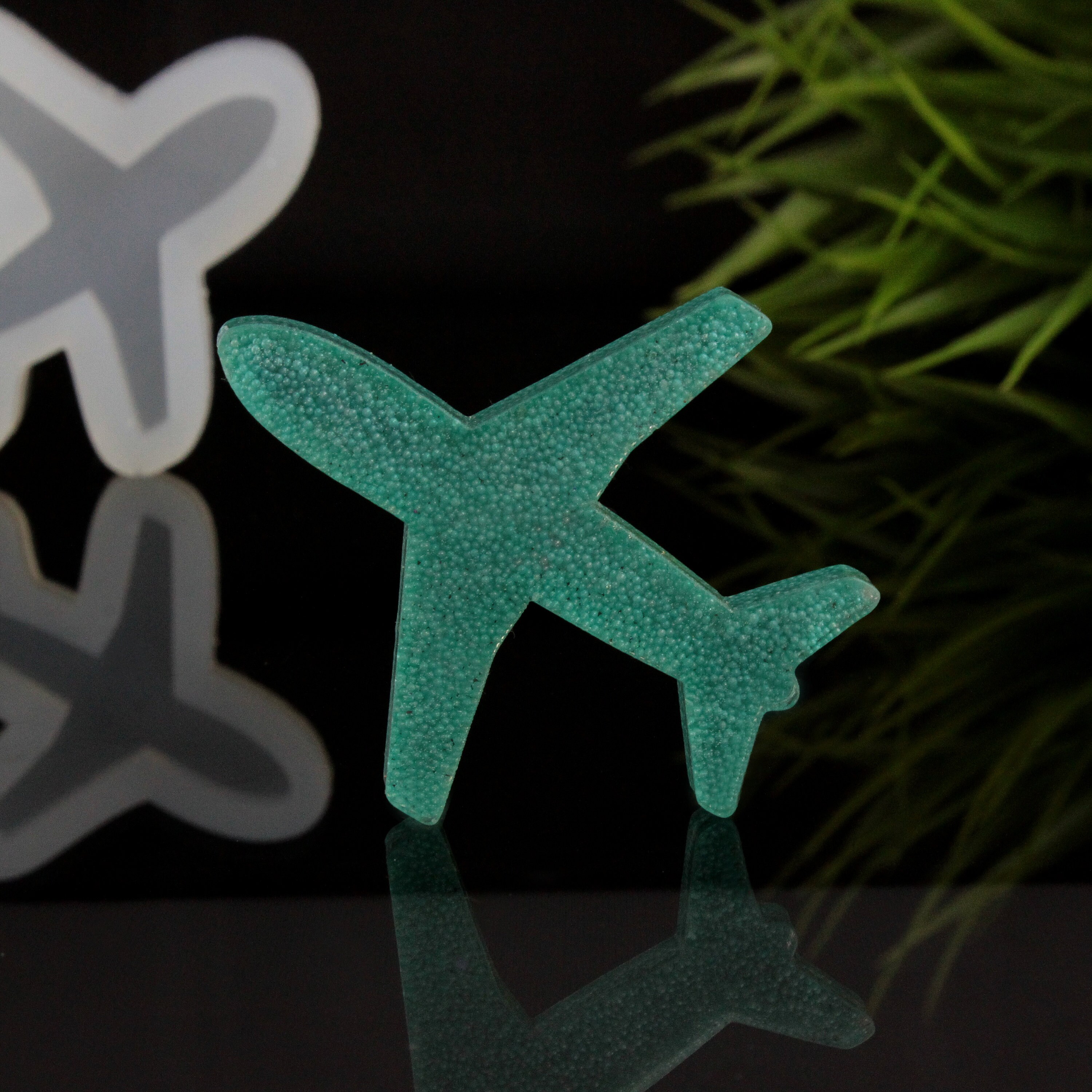 Airplane Keychain Mold | Silicone Mold for Resin Pendants | Epoxy UV ...