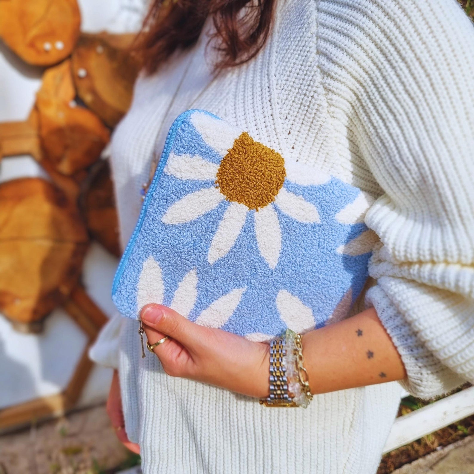 Daisy Embroidered Kindle Cover - Personalized Book Case - Kindle ...