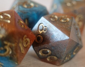 Coldhearted Icy Blue Gradient Handmade Resin Sharp Edge Dnd Dice Set ...