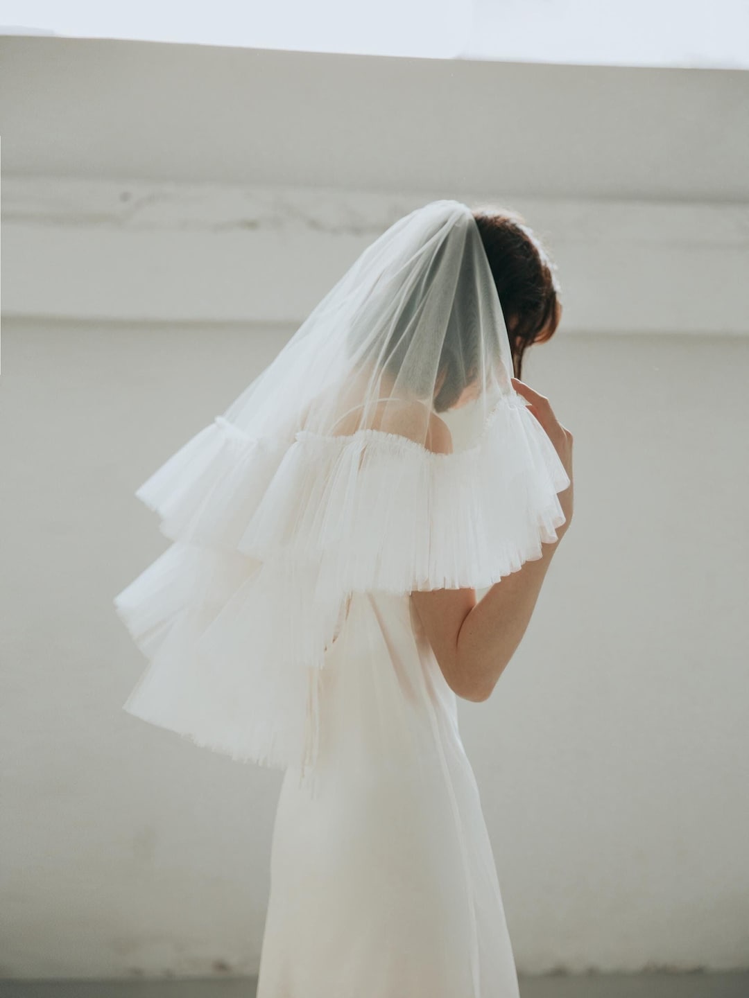 Ruffle Edge Wedding Veil - Handmade Chic Bridal Veil Wedding Headpiece ...