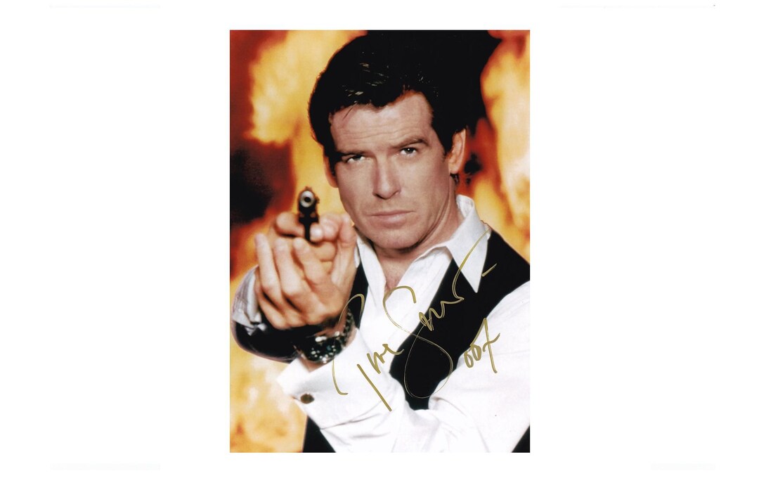 Pierce Brosnan Goldeneye James Bond 007 Hand Signed Autograph Photo ...