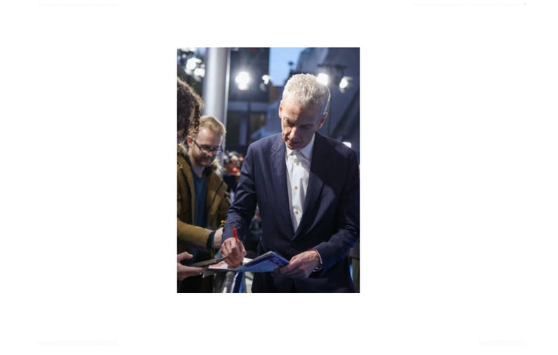 Peter Capaldi the Devil's Hour Hand Signed Autograph Photograph 8x12 ...