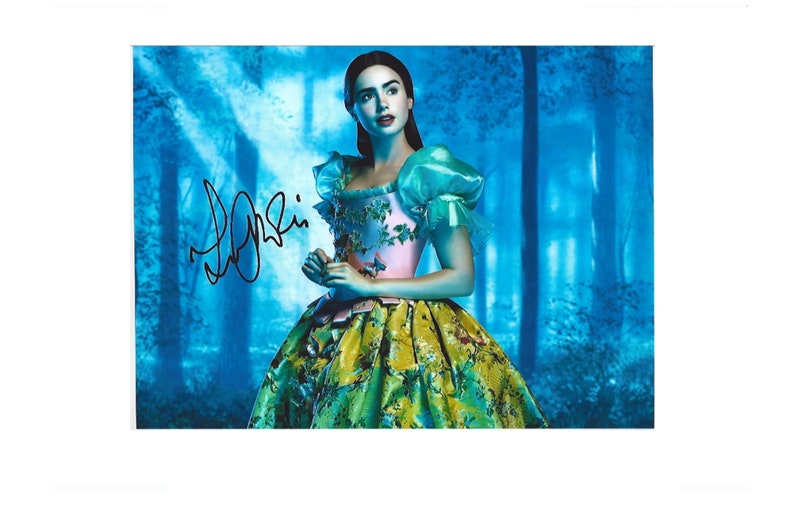 Lily Collins Mirror Mirror Hand Signed Autograph Photograph 12x8 COA - Etsy