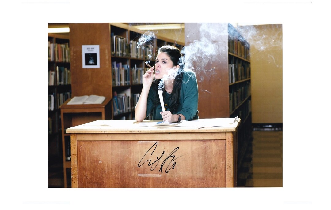 Cecily Strong Saturday Night Live Hand Signed Autograph Photo 8x12 COA ...