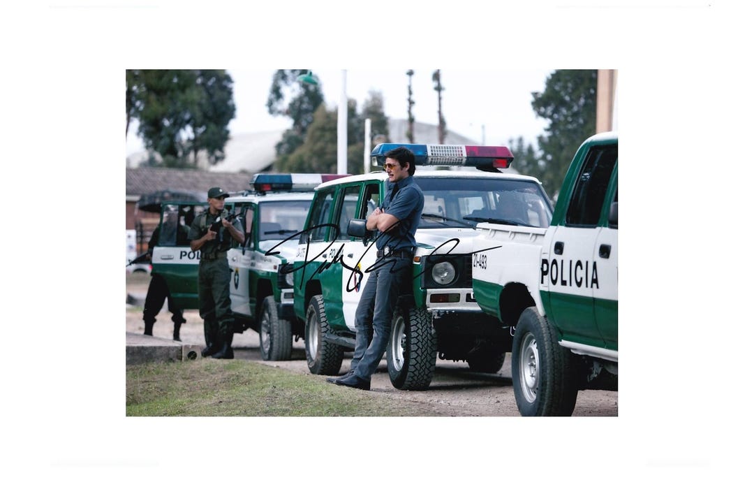 Pedro Pascal Narcos Autograph Photo Hand Signed 8x12 COA - Etsy