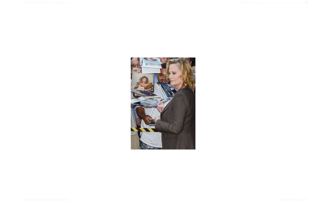 Cybill Shepher Moonlighting Hand Signed Autograph Photograph 8x10 COA ...