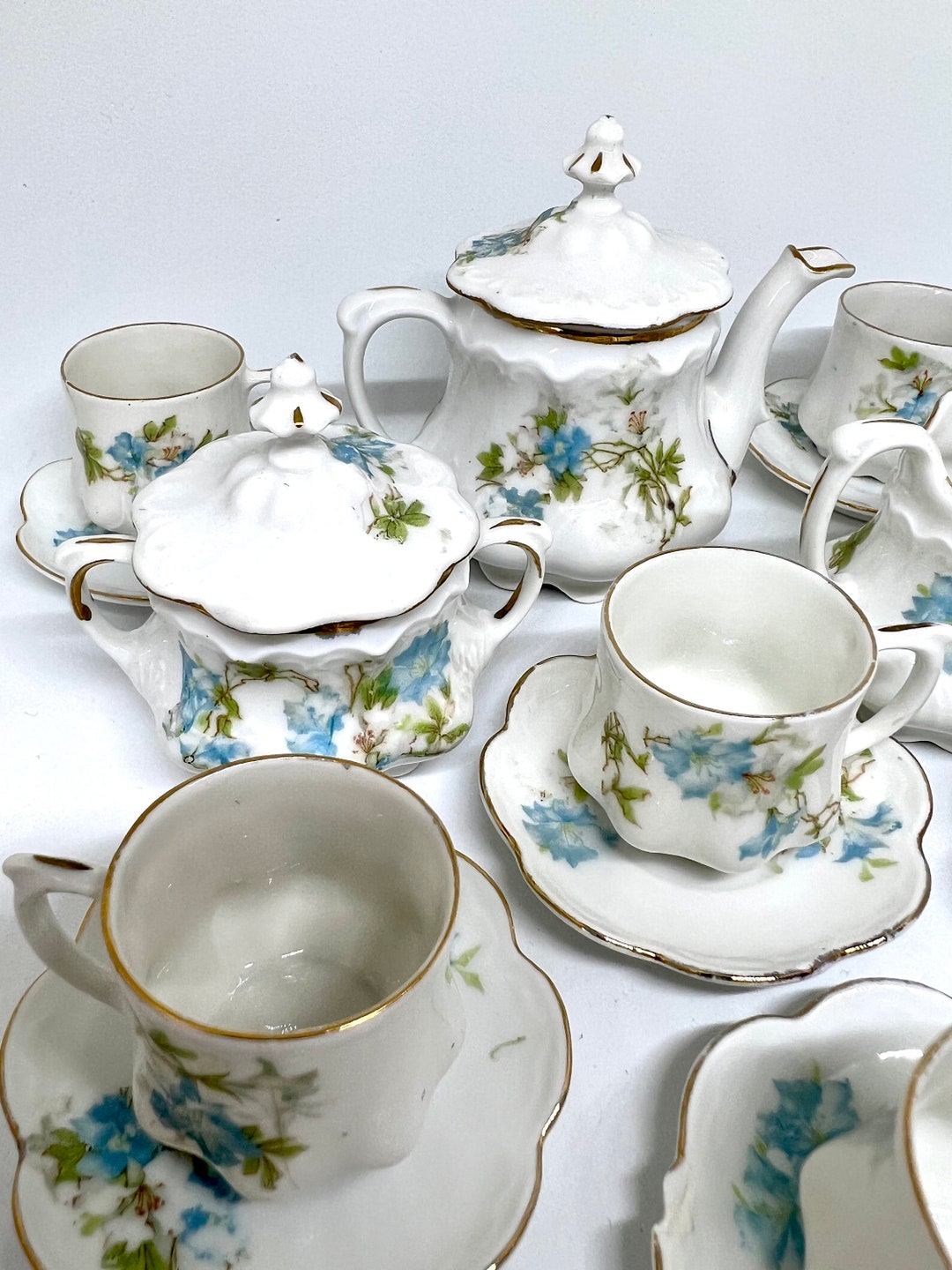 Antique Miniature Children's Tea Set With Blue Flowers and Gold Rim, M ...