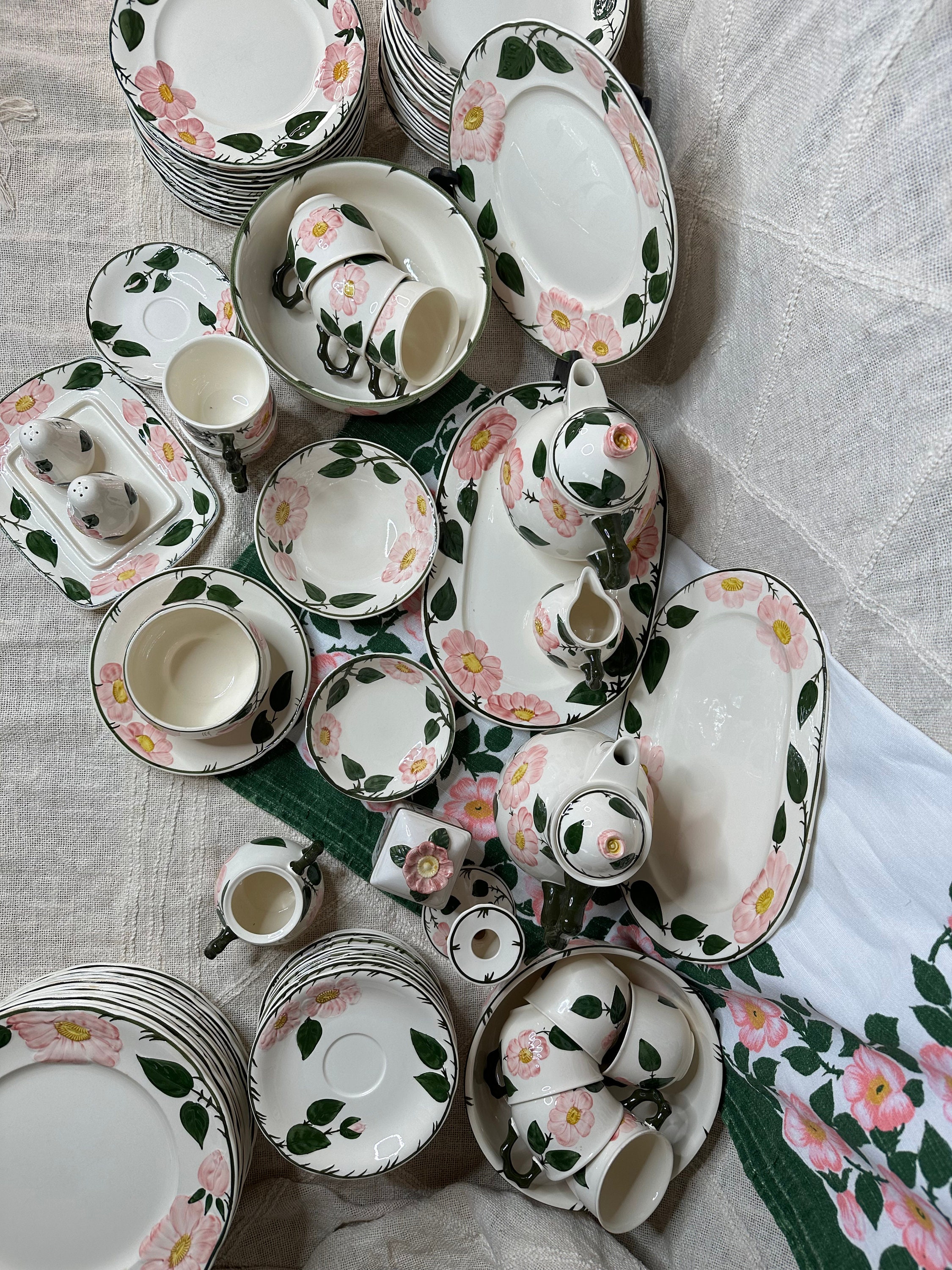 Villeroy & Boch Wild Rose Dinnerware Set With Various Pieces - Etsy