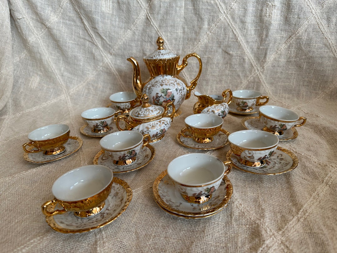 Vintage Porcellana Italian Tea Set With Fragonard Design and Gold ...