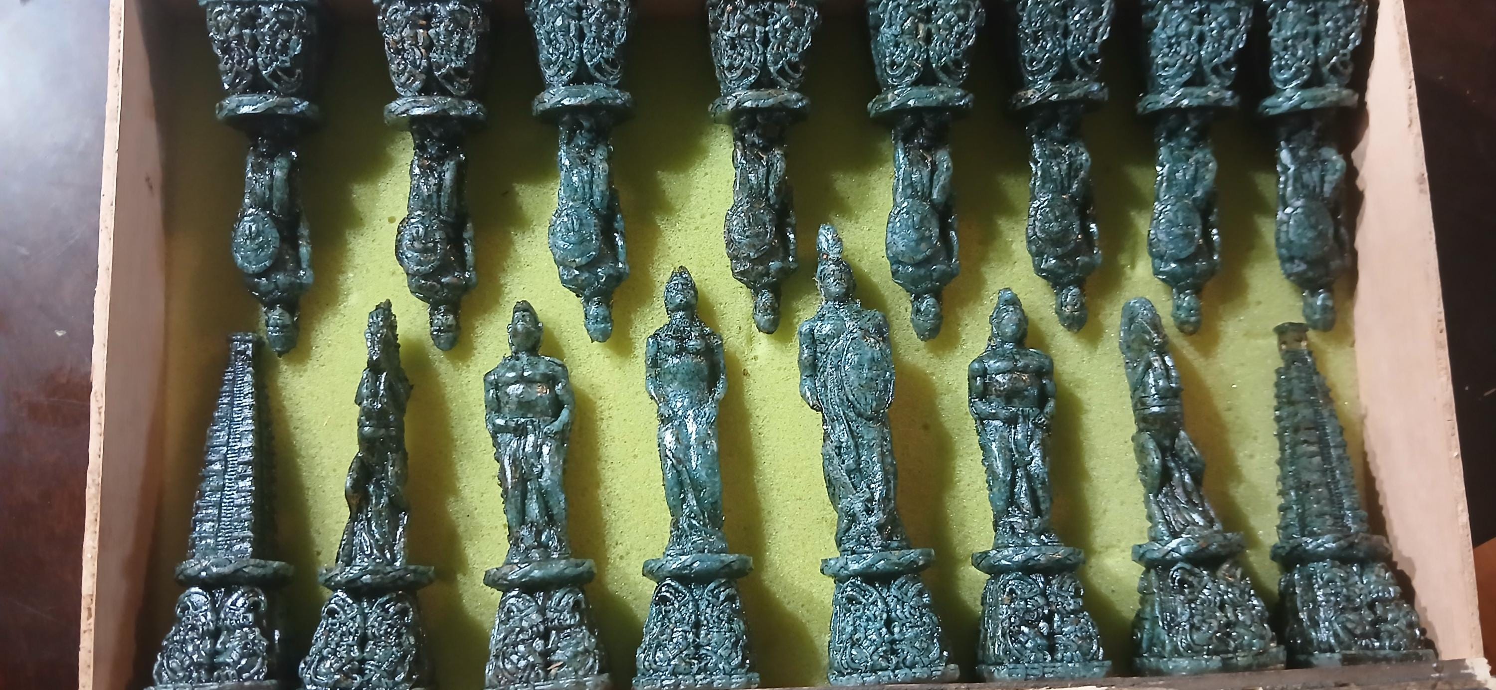 Vintage Aztec Chess Set - Etsy