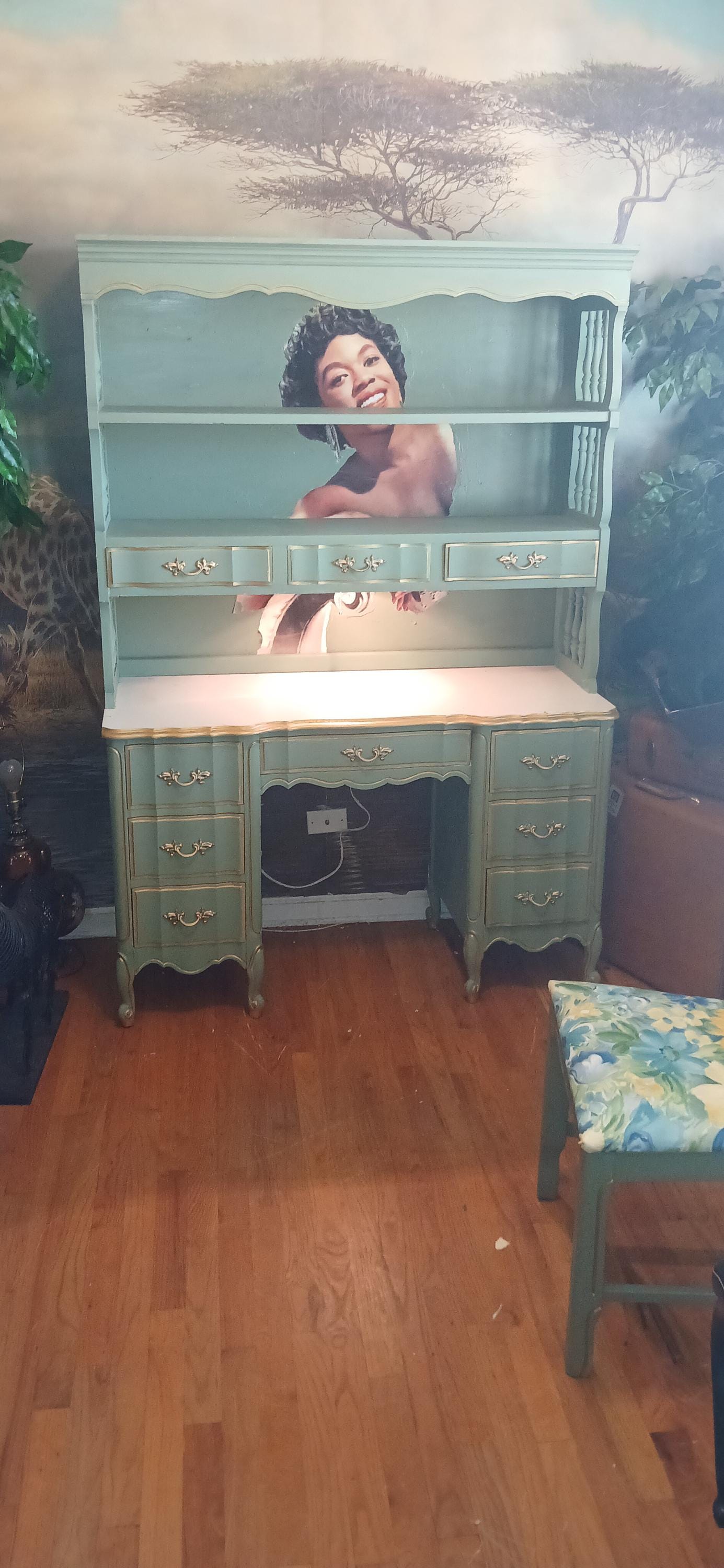 Vintage 70s Dixie Desk W/hutch & Chair Featuring Sarah Vaughan in ...