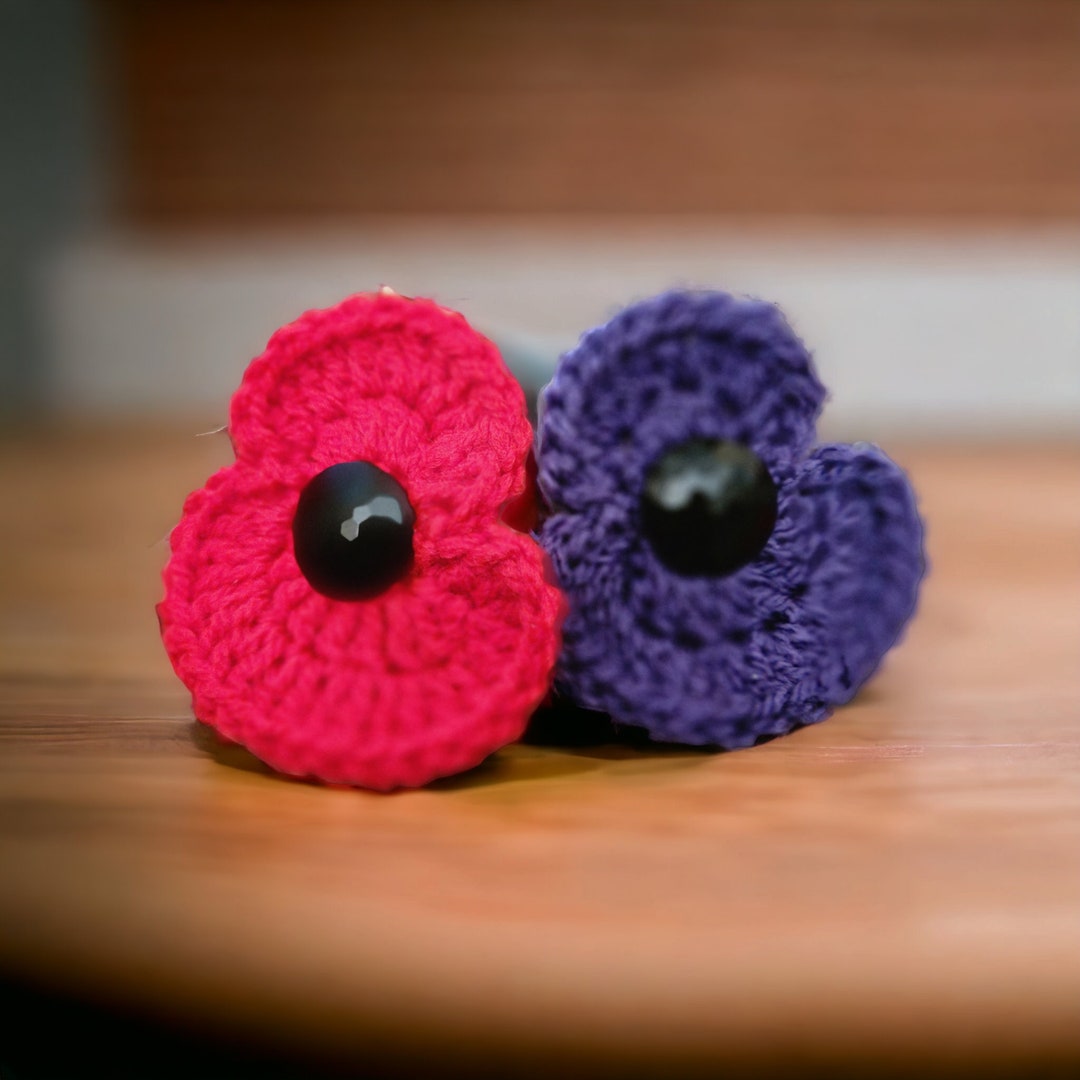 Crocheted Poppy Pin Badge - Etsy UK