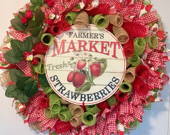 8 Round Strawberry Sign Wreath Signs Home Signs - Etsy