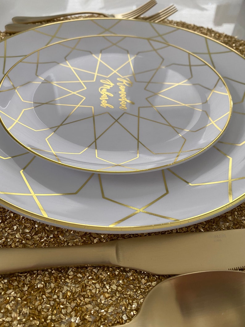 Ramadan Mubarak Dinner Plates, Gold Design, Islamic Decor (10 Pack) - Etsy