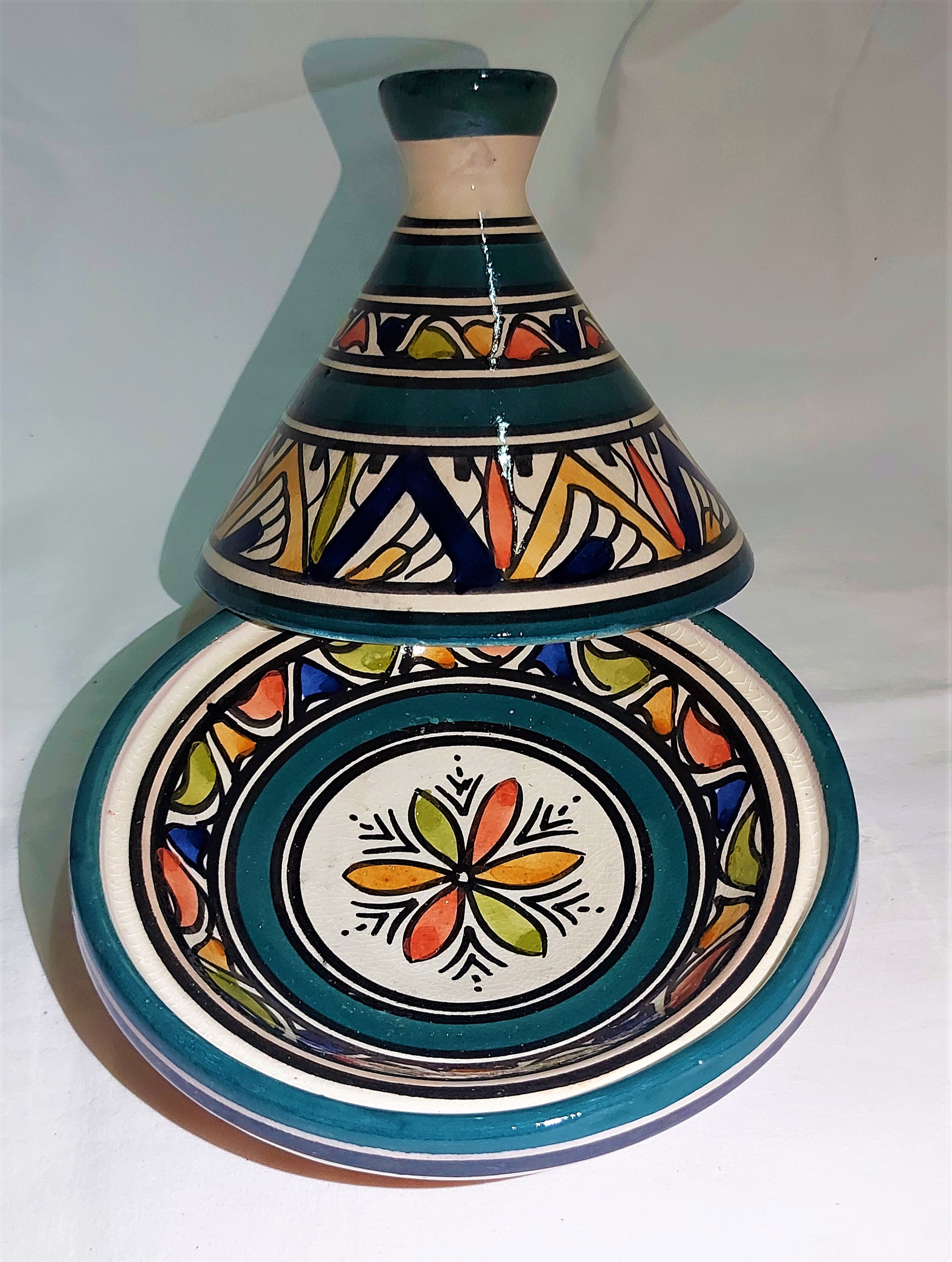 Moroccan Berber Pottery Tagine - Handcraft, Hand Painted and Handmade ...