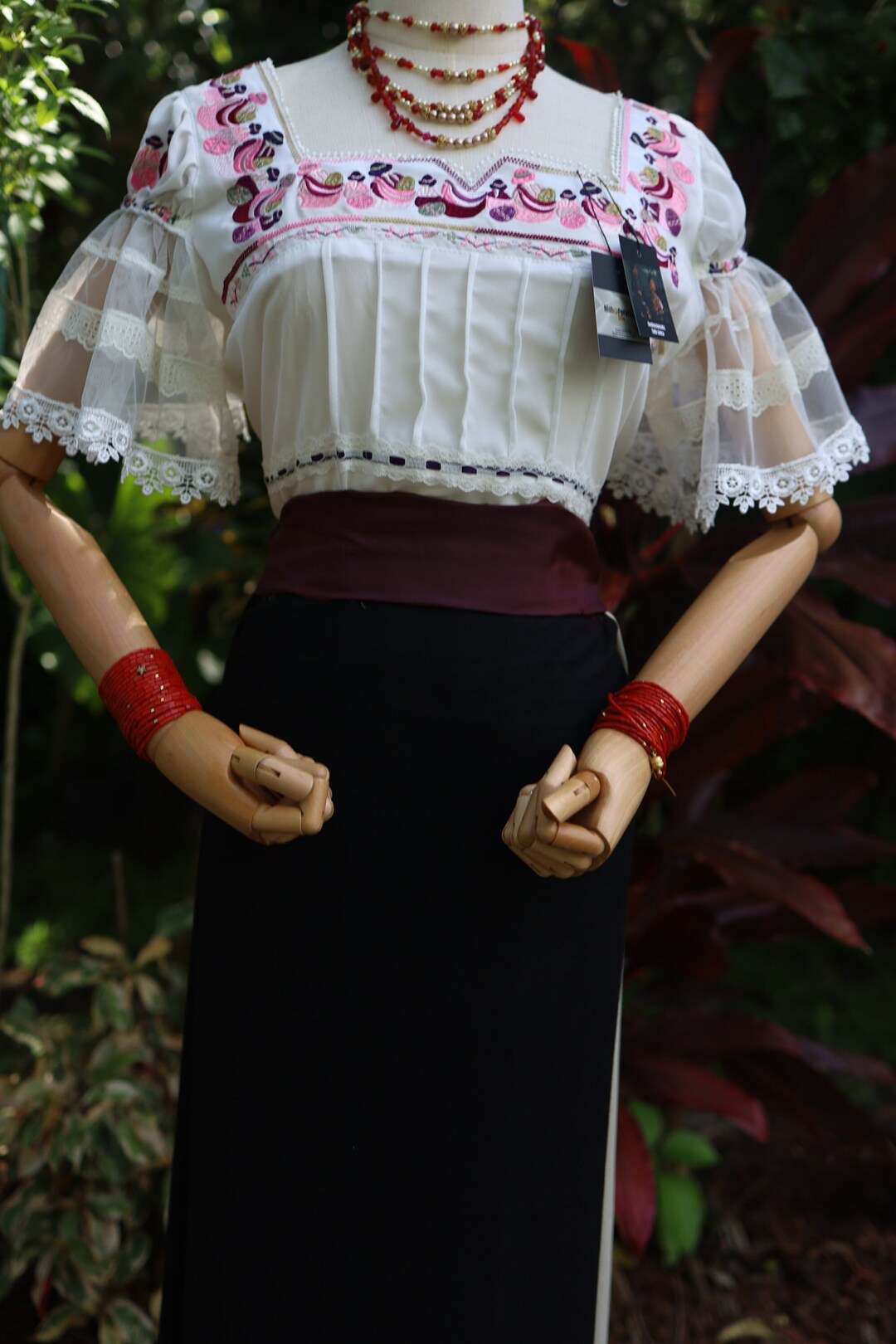 Hermosa Blusa Tradicional De Ecuador. Bordado a Mano Con - Etsy