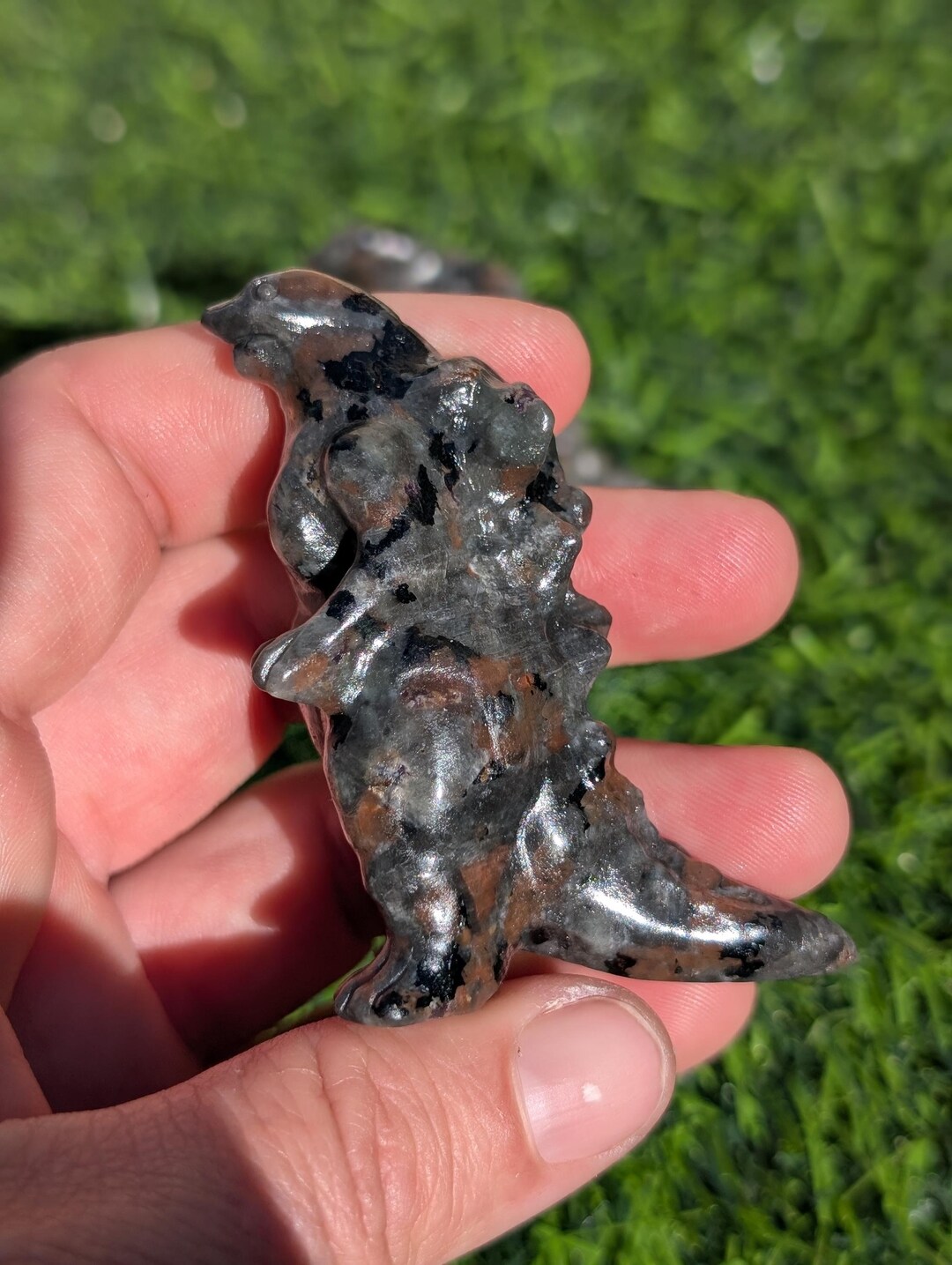 Yooperlite Godzilla\ Statue, UV Reactive, 2.3 Inches (small ...