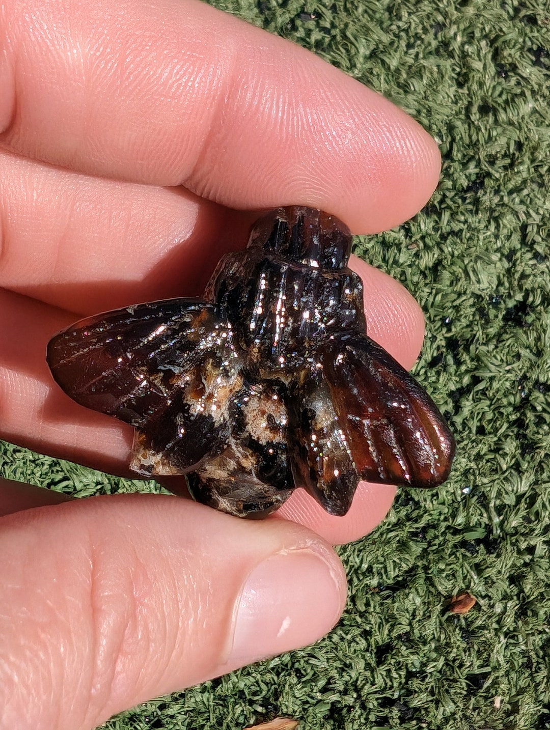 Amber Bee Carving Crystal Bee, Amber From Indonesia, Sumatran Blue ...