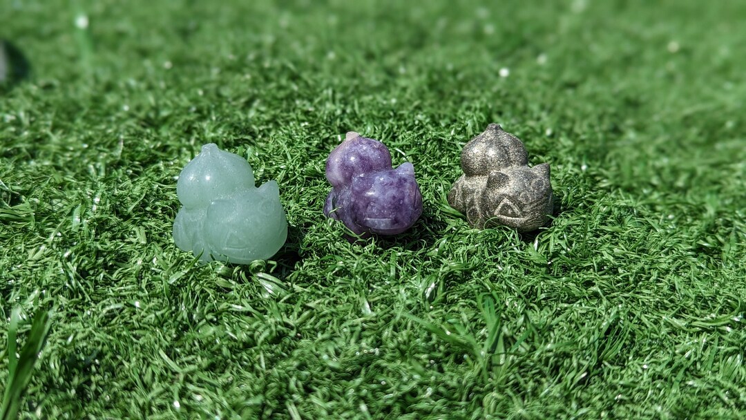 Crystal Bulbasaur Mini Carving 1", Free Standing, Green Aventurine ...