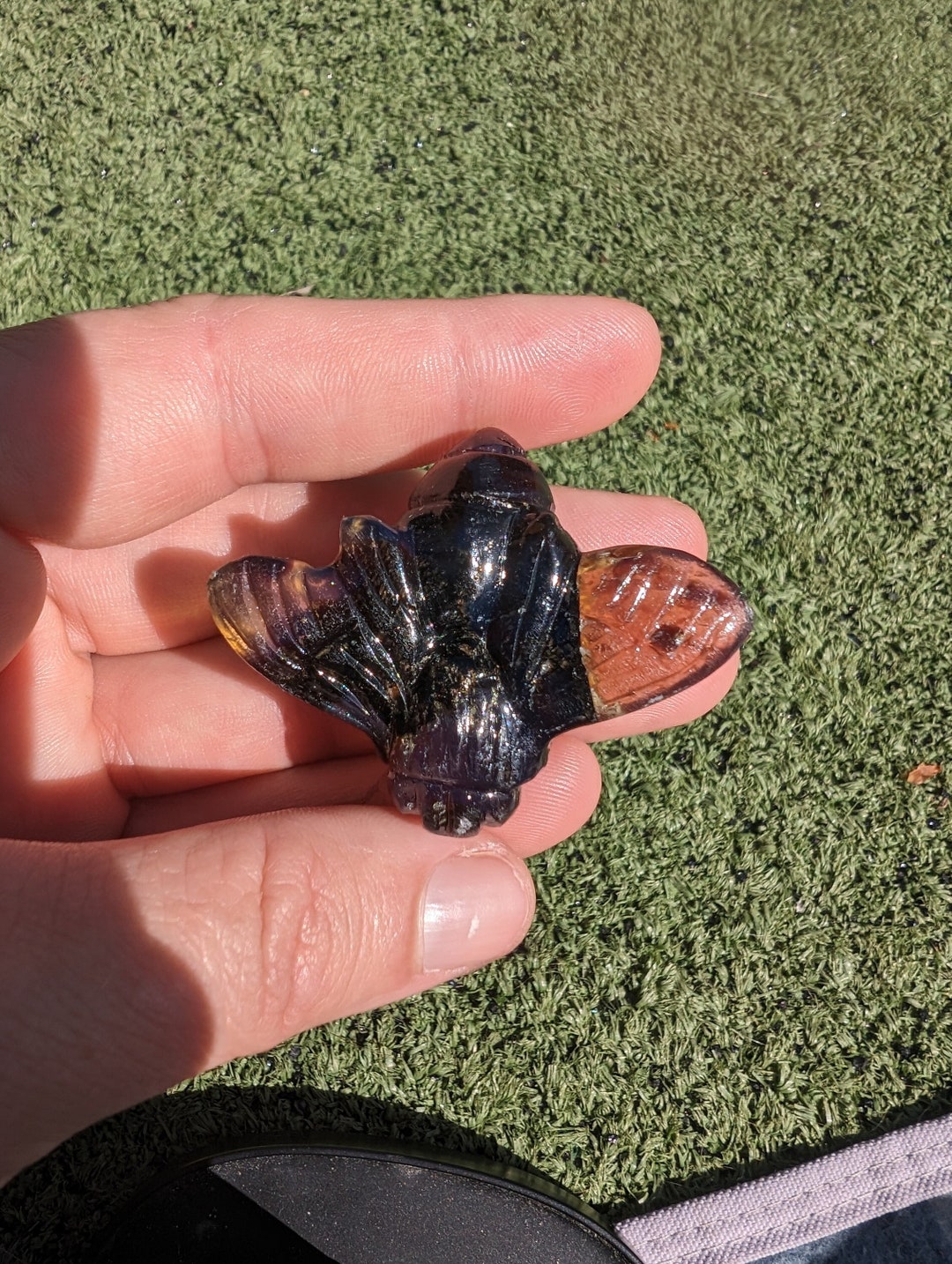 9amber Bee Carving Crystal Bee, Amber From Indonesia, Blue Amber Honey ...