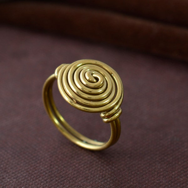Hypnotic Ring - Etsy
