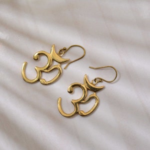 Brass Aum Symbol Dangle Earrings: Minimalist Yoga Jewelry - Etsy