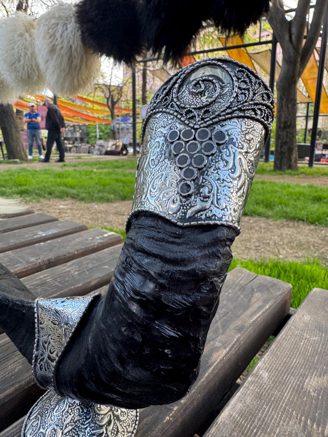 Viking Drinking Horn With Stand: Groomsmen Gift, Georgian Cow Horn - Etsy