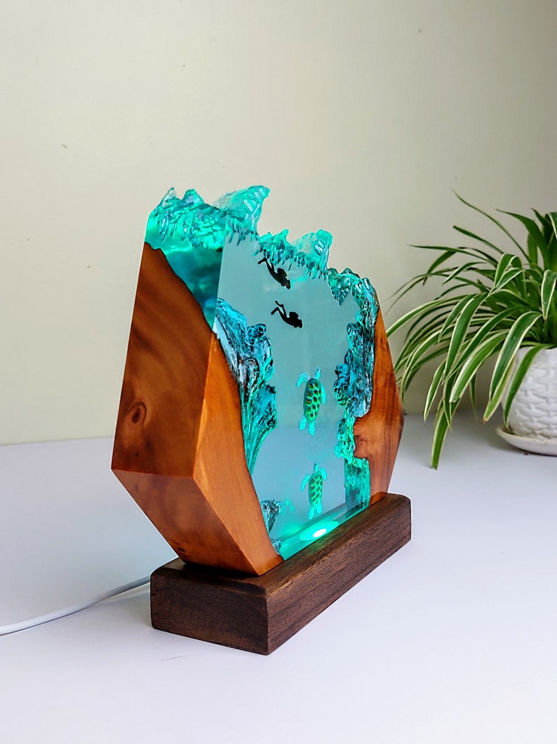 Explore the Carolina Sea. Resin Art Lamp, Crystal Lights, Best Gifts ...