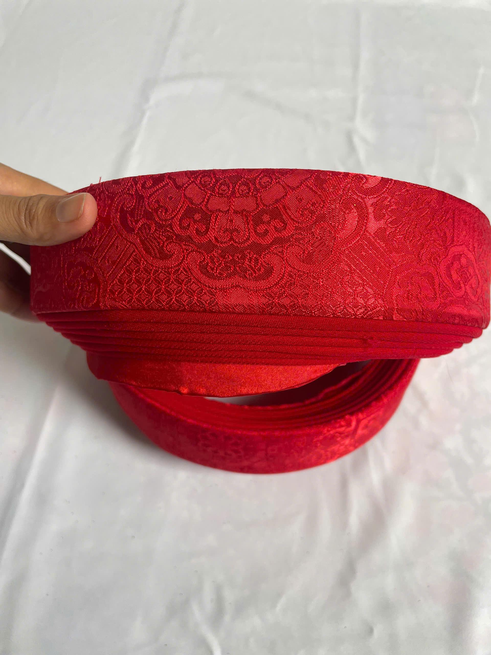 Vietnamese Gấm Khăn Đóng Headband: Ao Dai Groom Hat - Turban Men's Ao ...